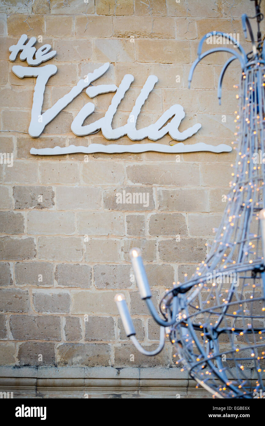 Bar with steps to entrance hi-res stock photography and images - Alamy