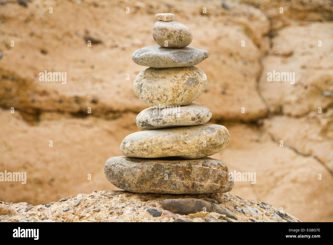 Pile of river sand hi-res stock photography and images - Alamy