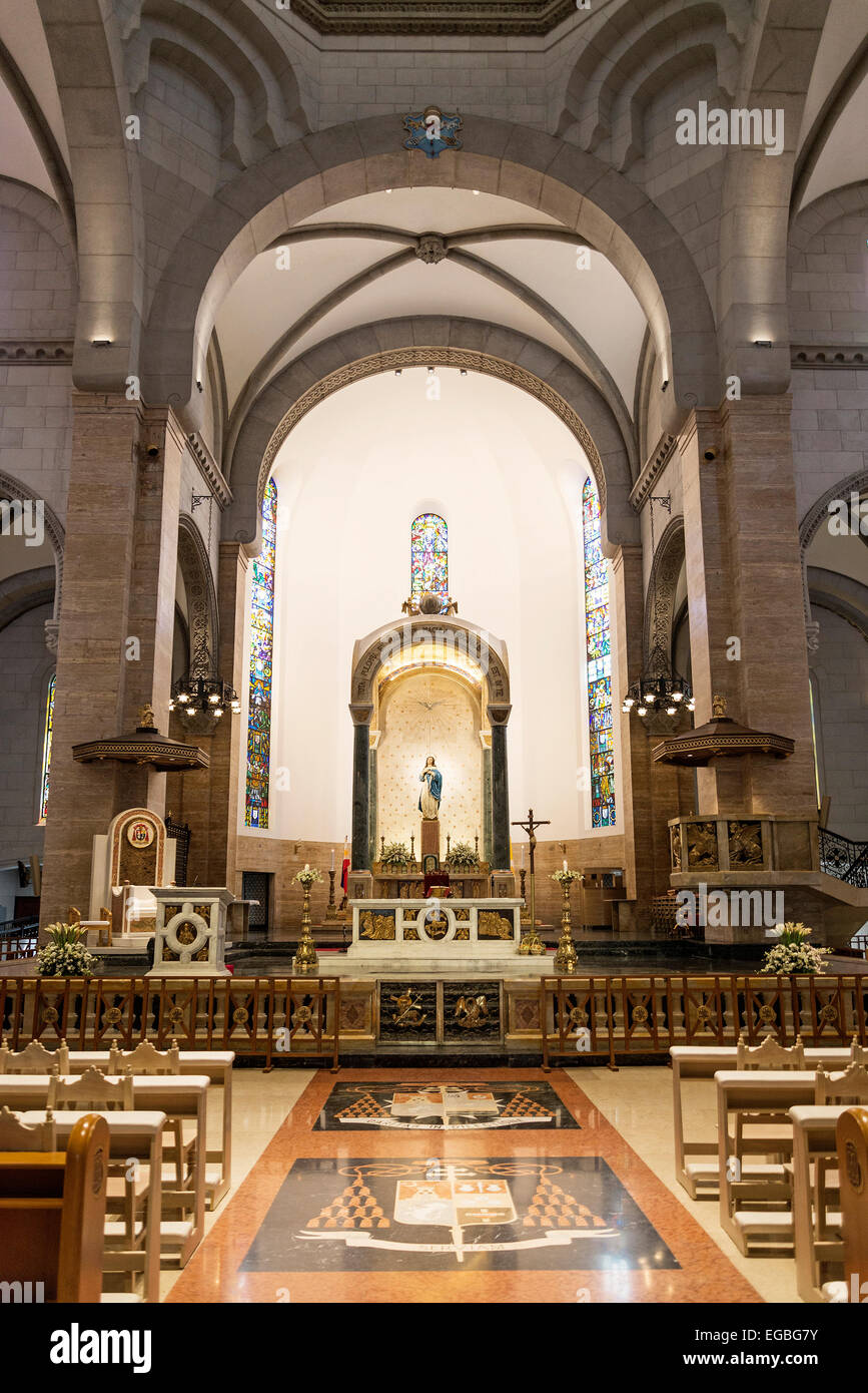 manila catholic cathedral interior in philippines Stock Photo - Alamy