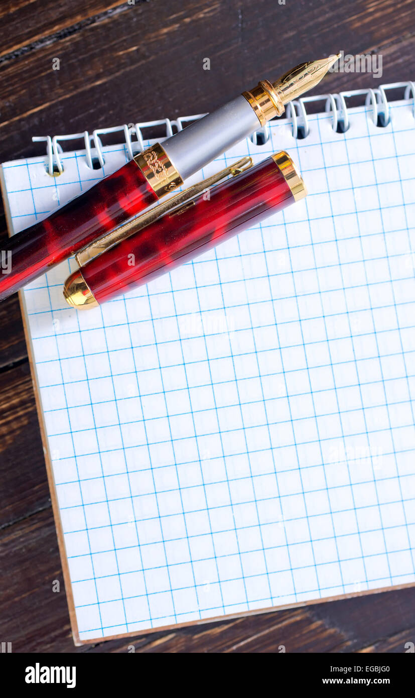 note and pen Stock Photo - Alamy