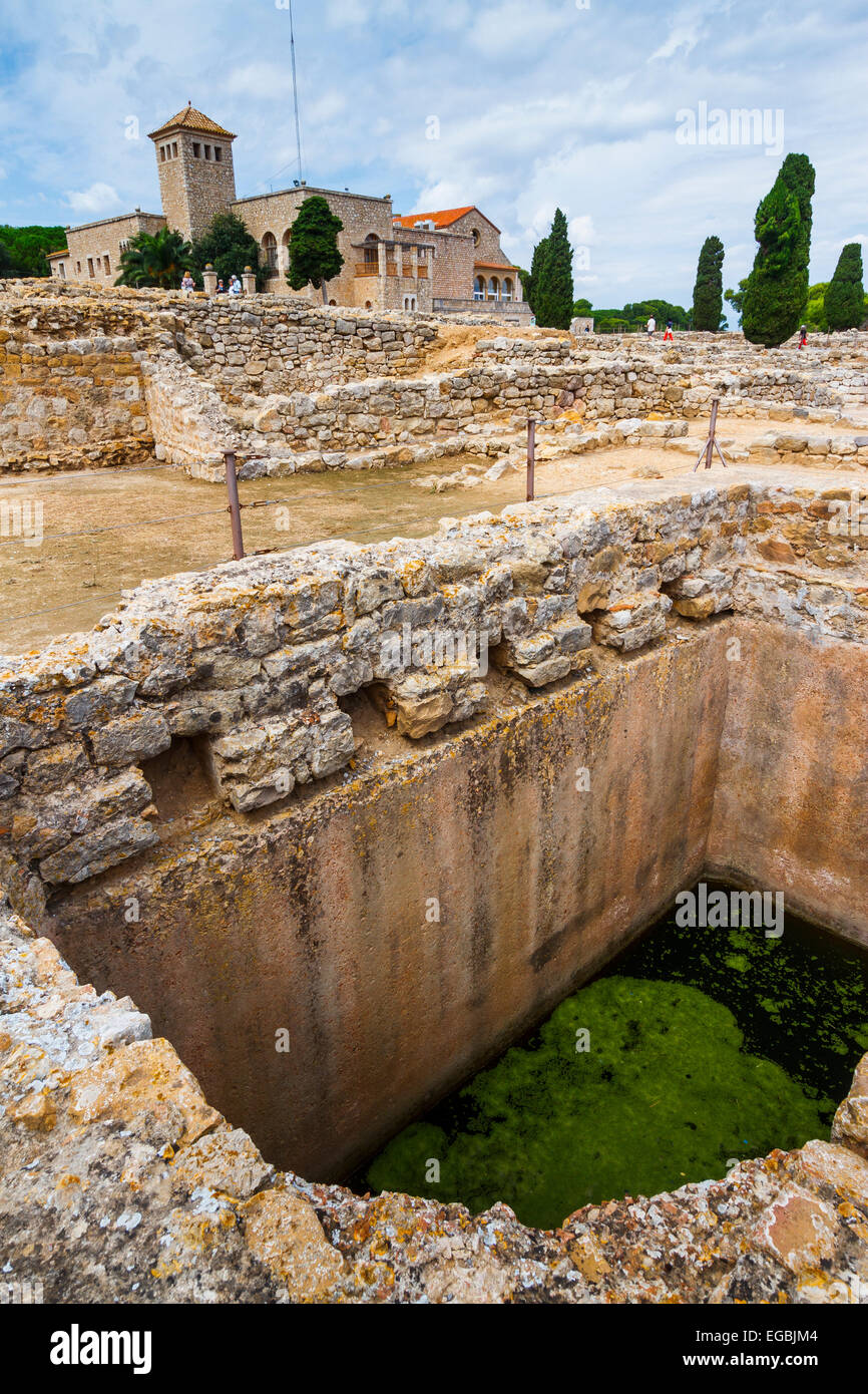 Roman city ruins Stock Photo - Alamy