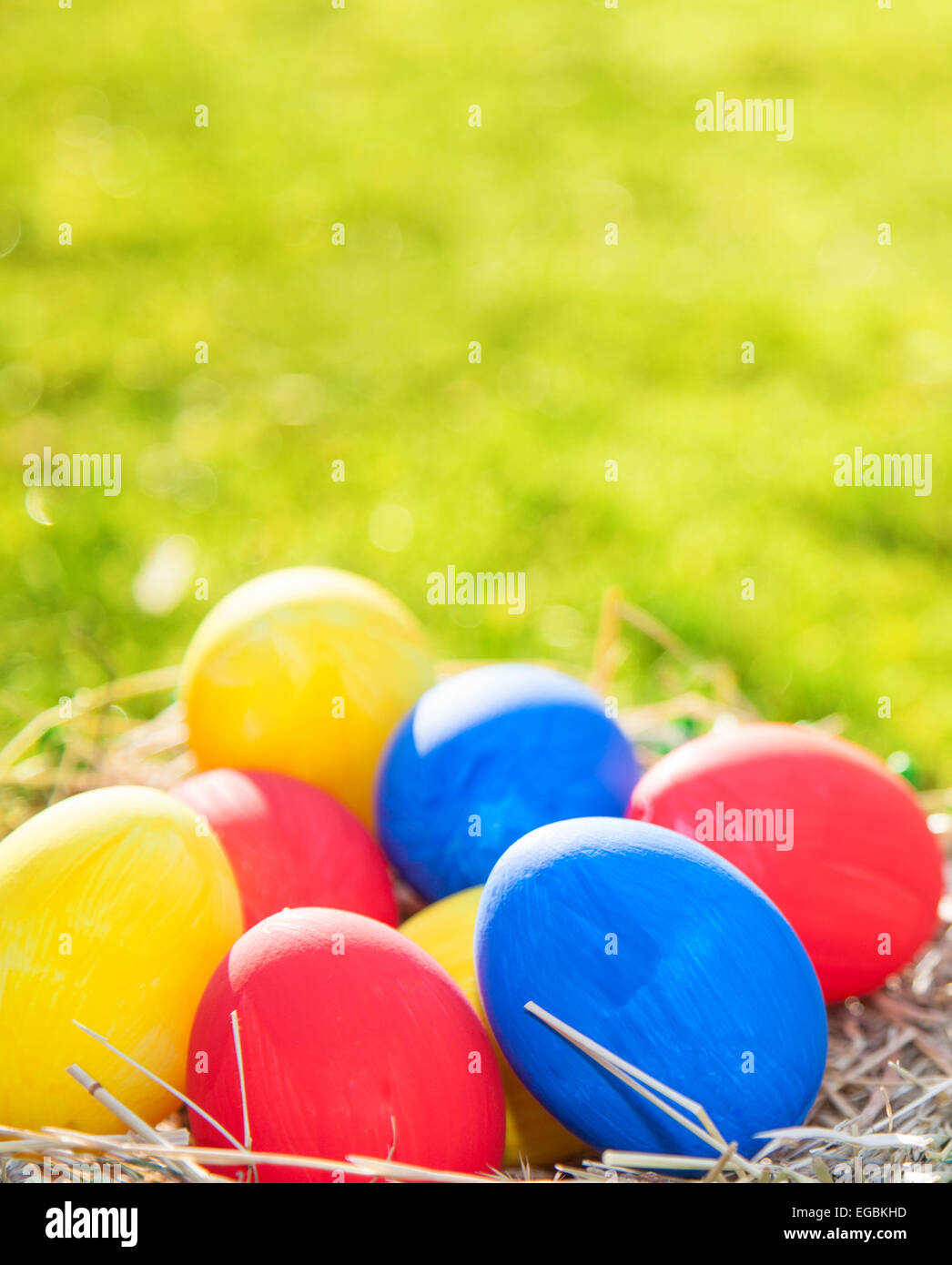 Easter eggs space copy hi-res stock photography and images - Alamy
