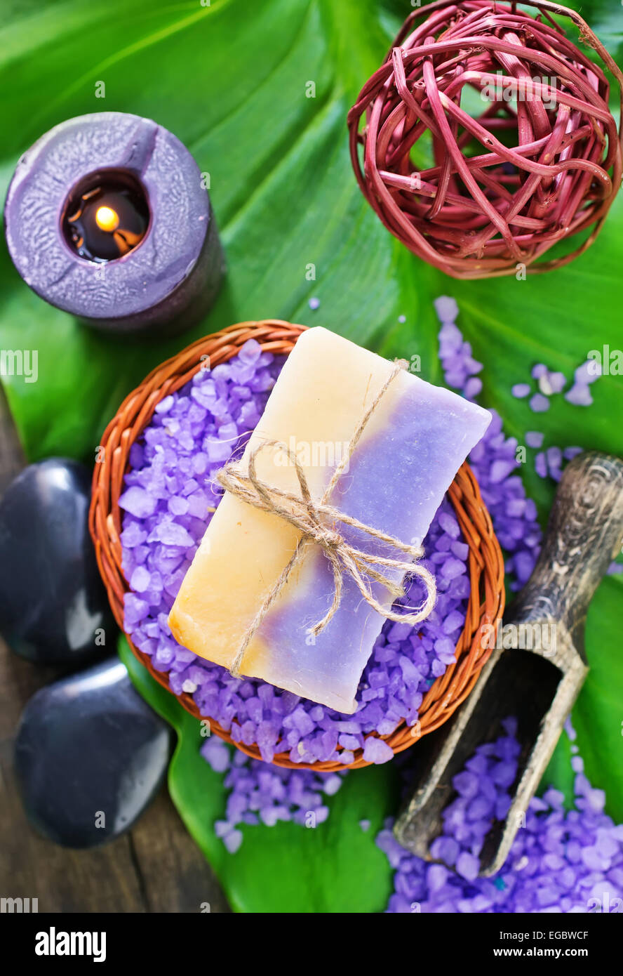 Spa still life bath lilac salt hi-res stock photography and images - Alamy