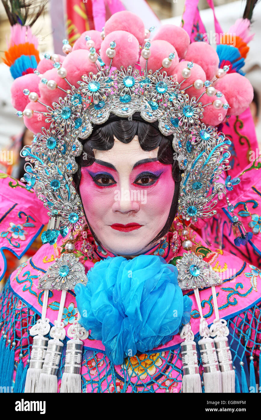 Traditional chinese celebrations hi-res stock photography and images ...