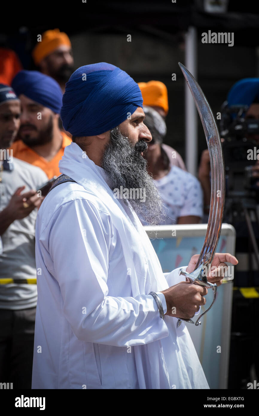 Ceremonial sword hi-res stock photography and images - Alamy