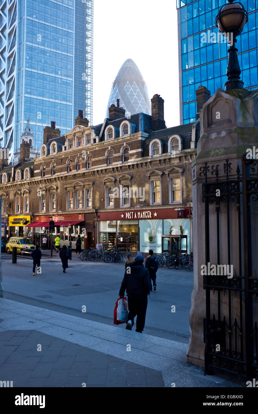 The gherkin adjacent to heron tower hi-res stock photography and images ...