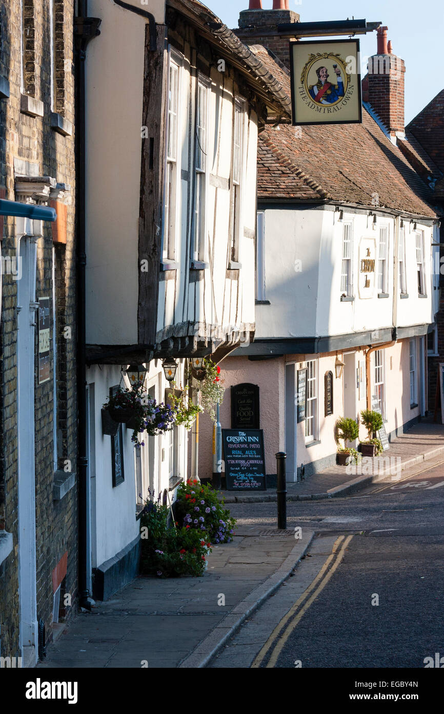Medieval 15th century timber framed white plaster English buildings ...