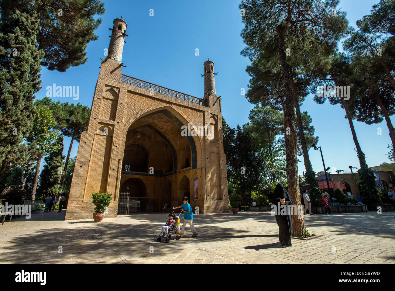 The Menar Jonban (Shaking Minarets), Isfahan, Iran Stock Photo - Alamy
