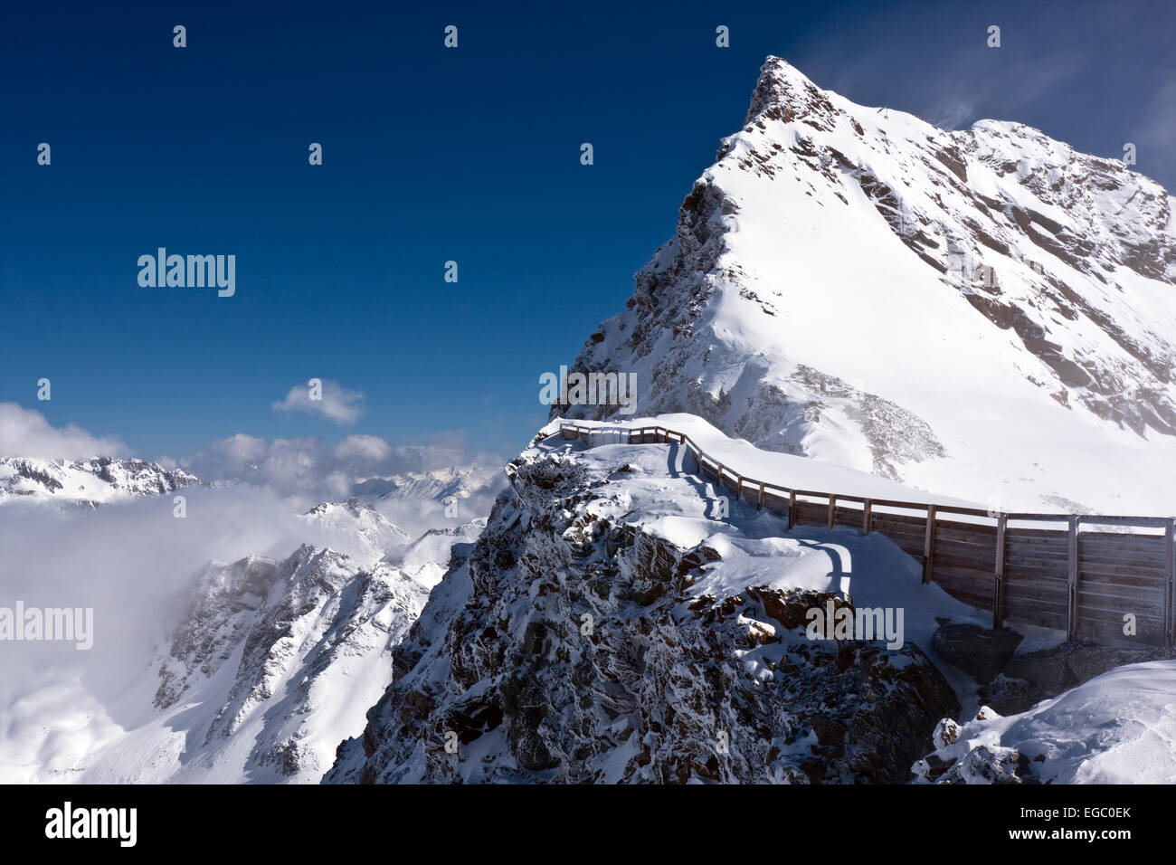Summit range hi-res stock photography and images - Alamy