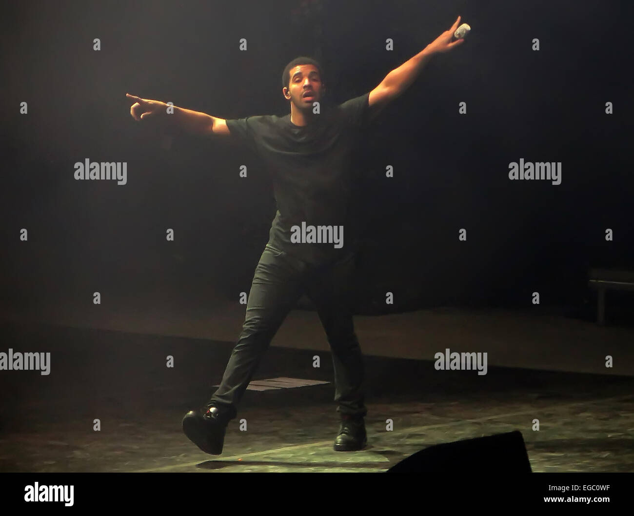 The Drake vs Lil Wayne battle concert, held at the legendary Forest ...