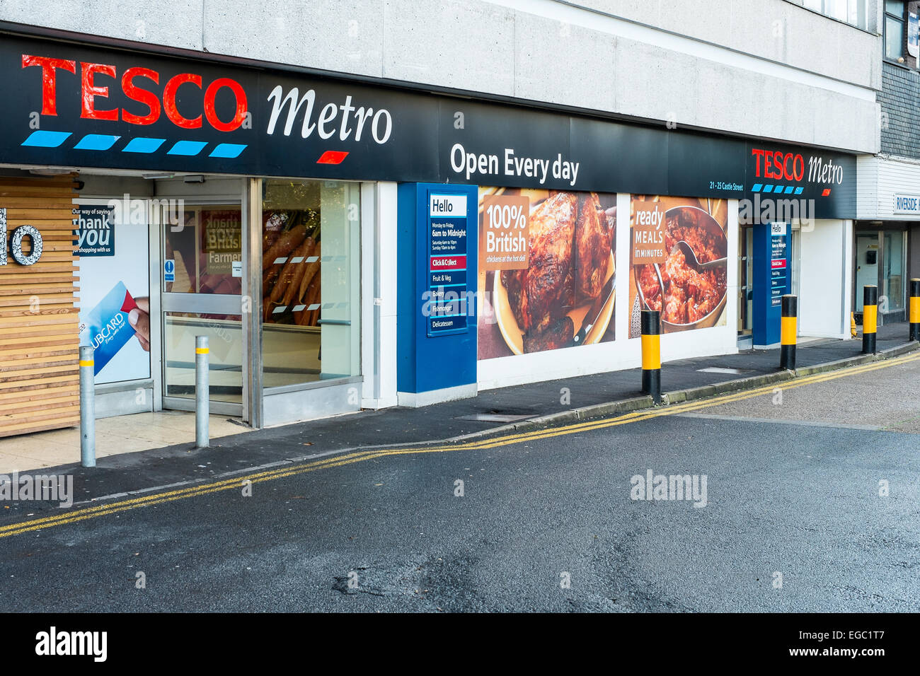 Tesco Metro Supermarket Store Stock Photos & Tesco Metro Supermarket ...