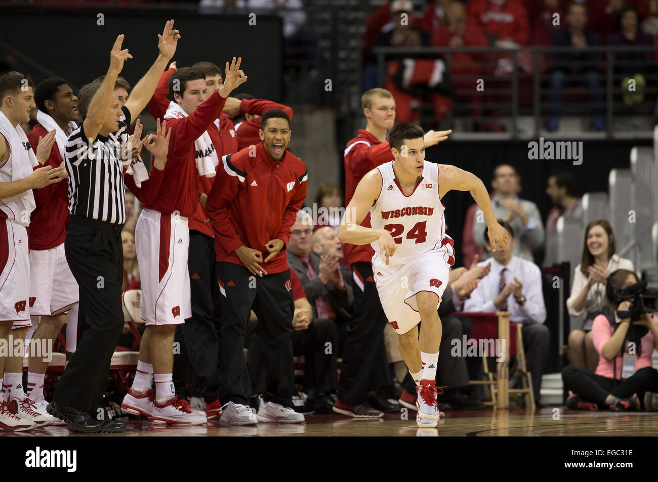 February 21, 2015: Wisconsin bench reacts after Wisconsin Badgers guard ...