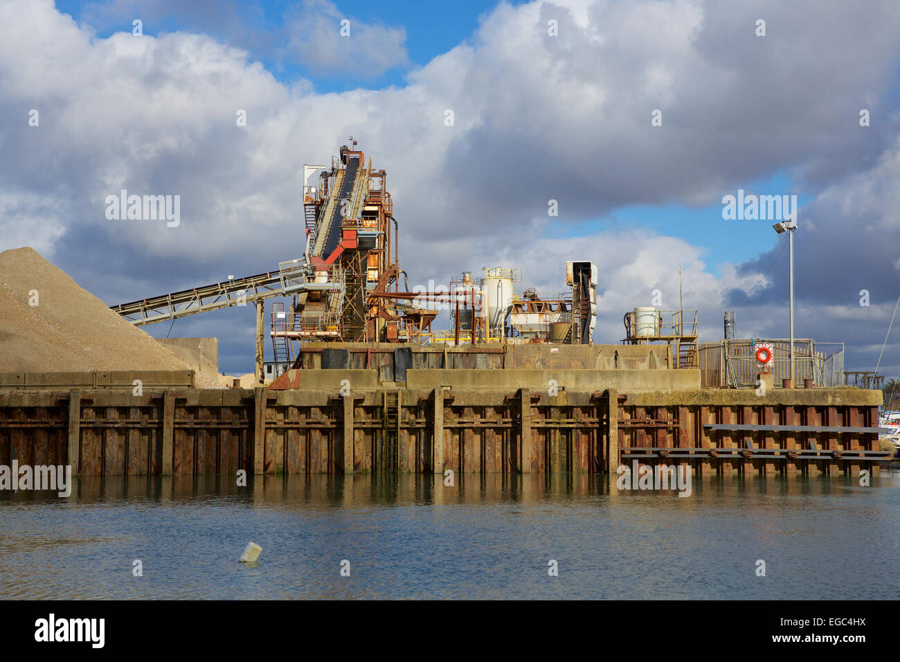 Gravel aggregate processing hi-res stock photography and images - Alamy
