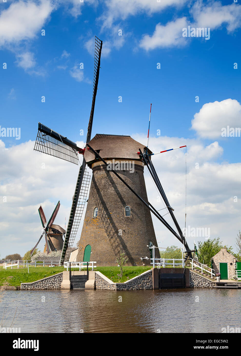 Ancient windmills near Kinderdijk, Netherlands Stock Photo - Alamy