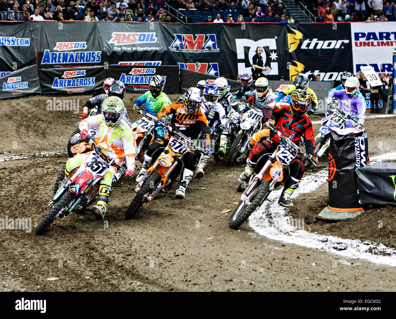 Starting gates hi-res stock photography and images - Alamy