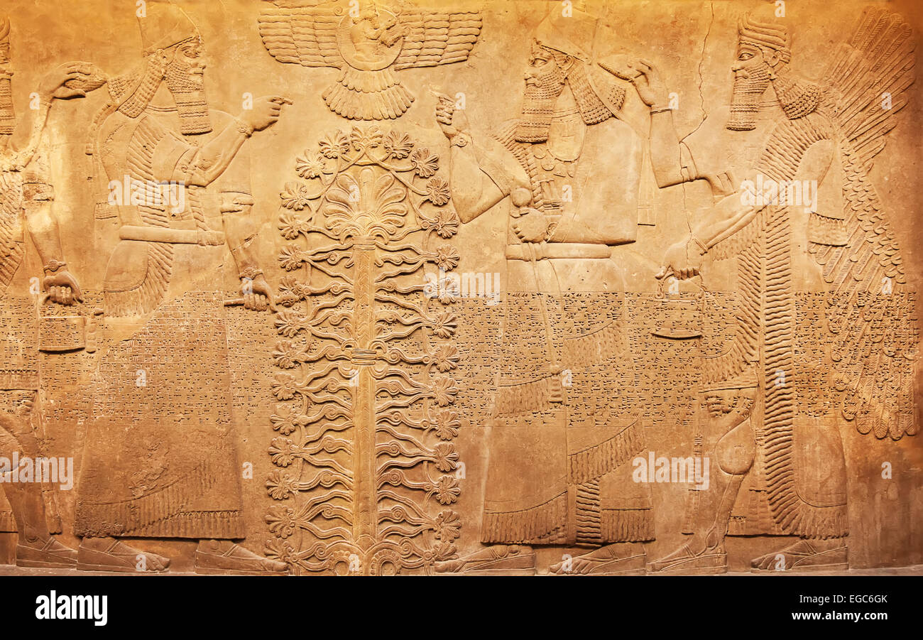 Ancient sumerian stone carving with cuneiform scripting Stock Photo - Alamy