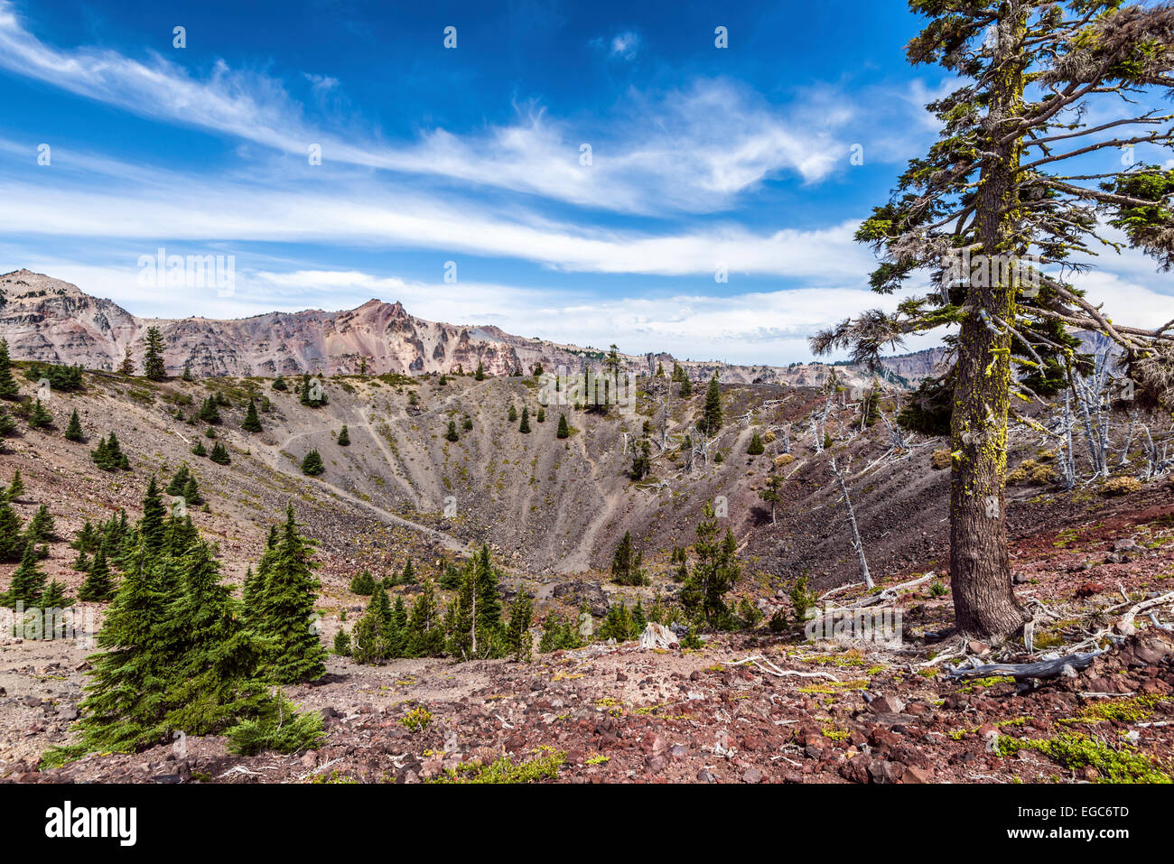 View of the Wizard Island volcanic crater. Crater Lake National Park ...