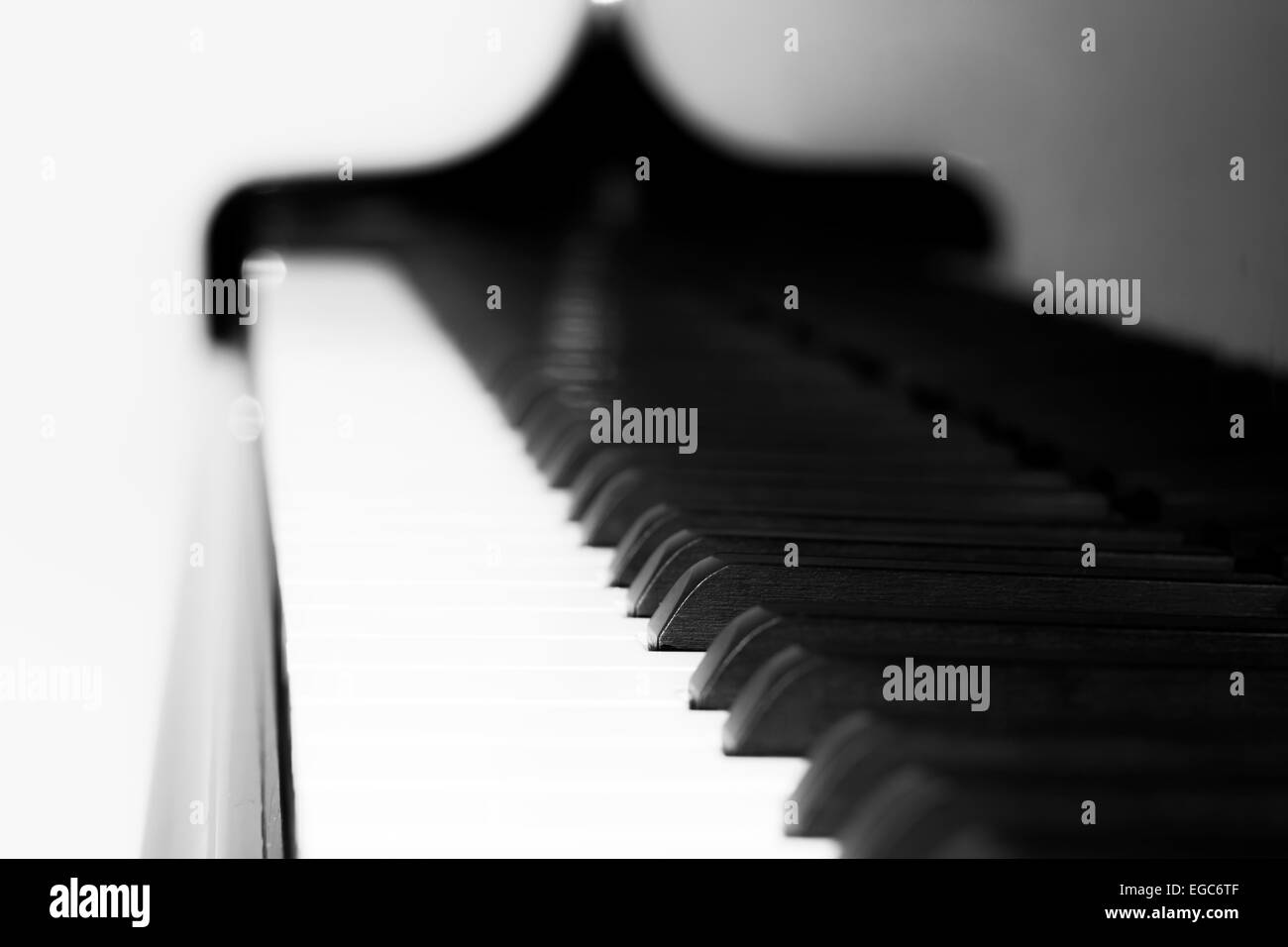 Piano keyboard in black and white effect Stock Photo - Alamy