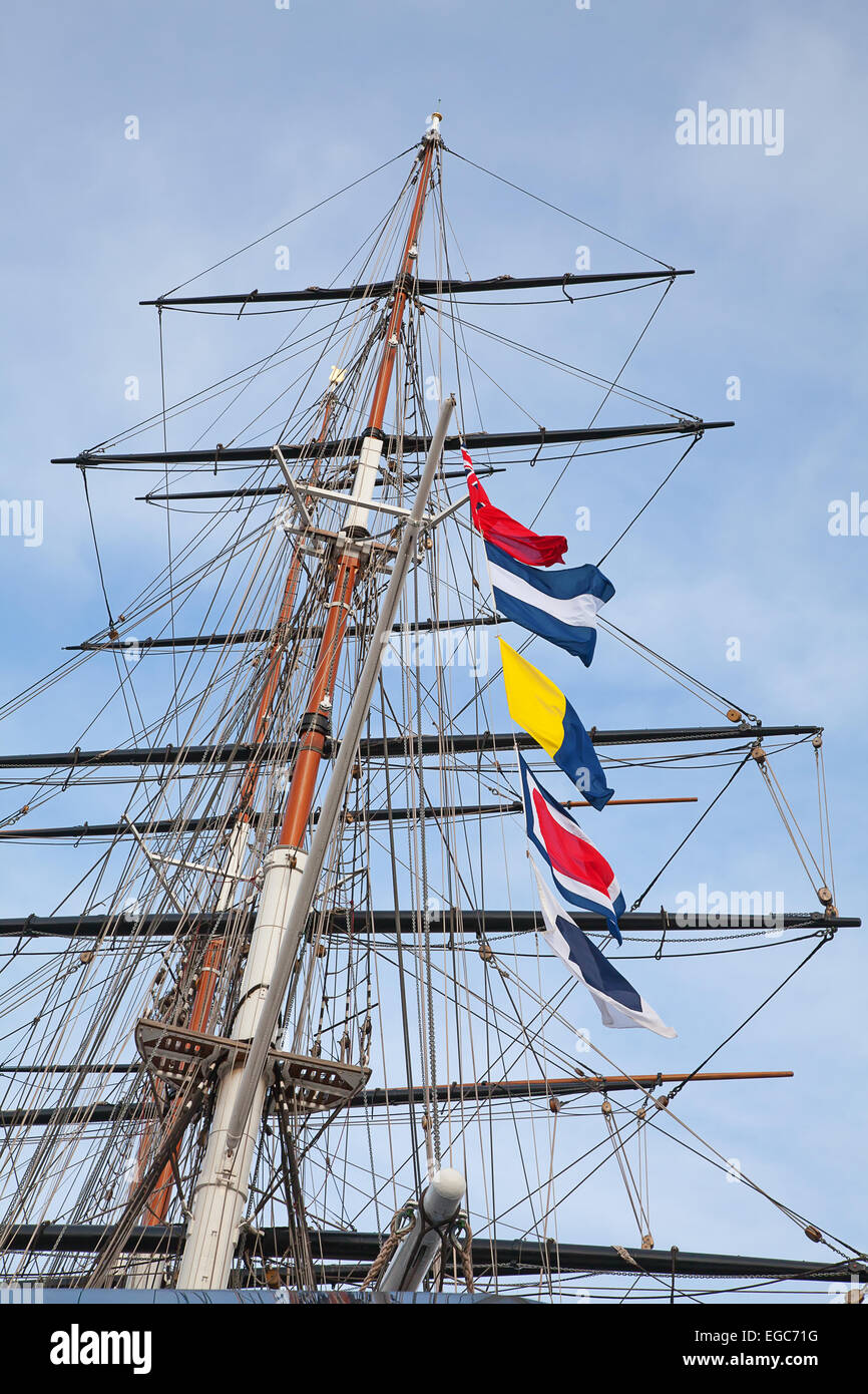 Ship cargo crew leisure hi-res stock photography and images - Alamy