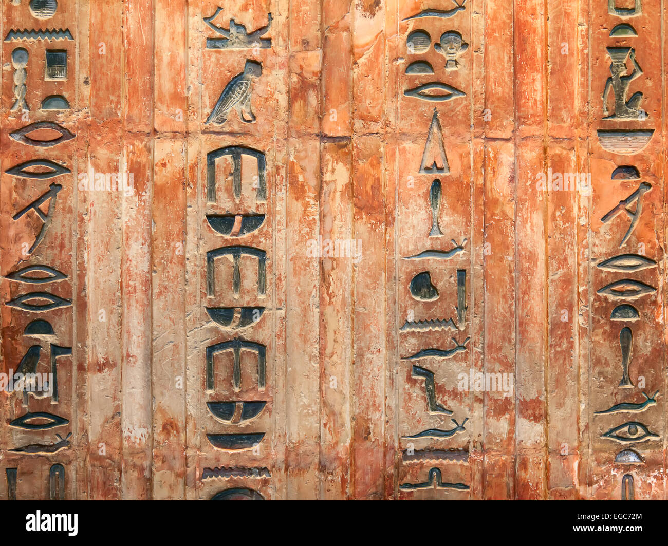 Egyptian hieroglyphs on the wall Stock Photo - Alamy