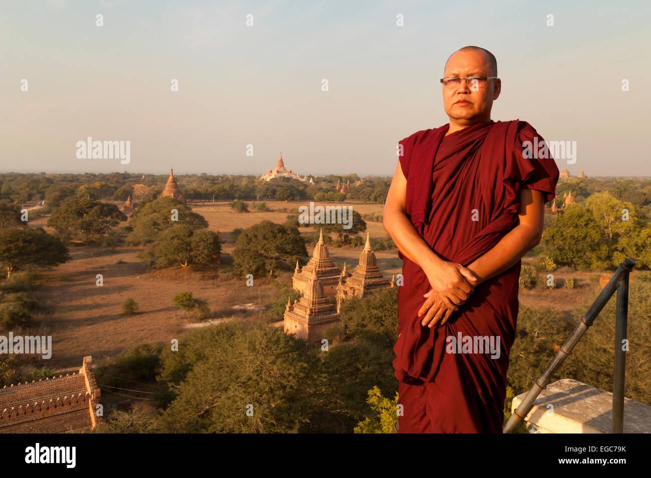 Bagan temple monk hi-res stock photography and images - Alamy