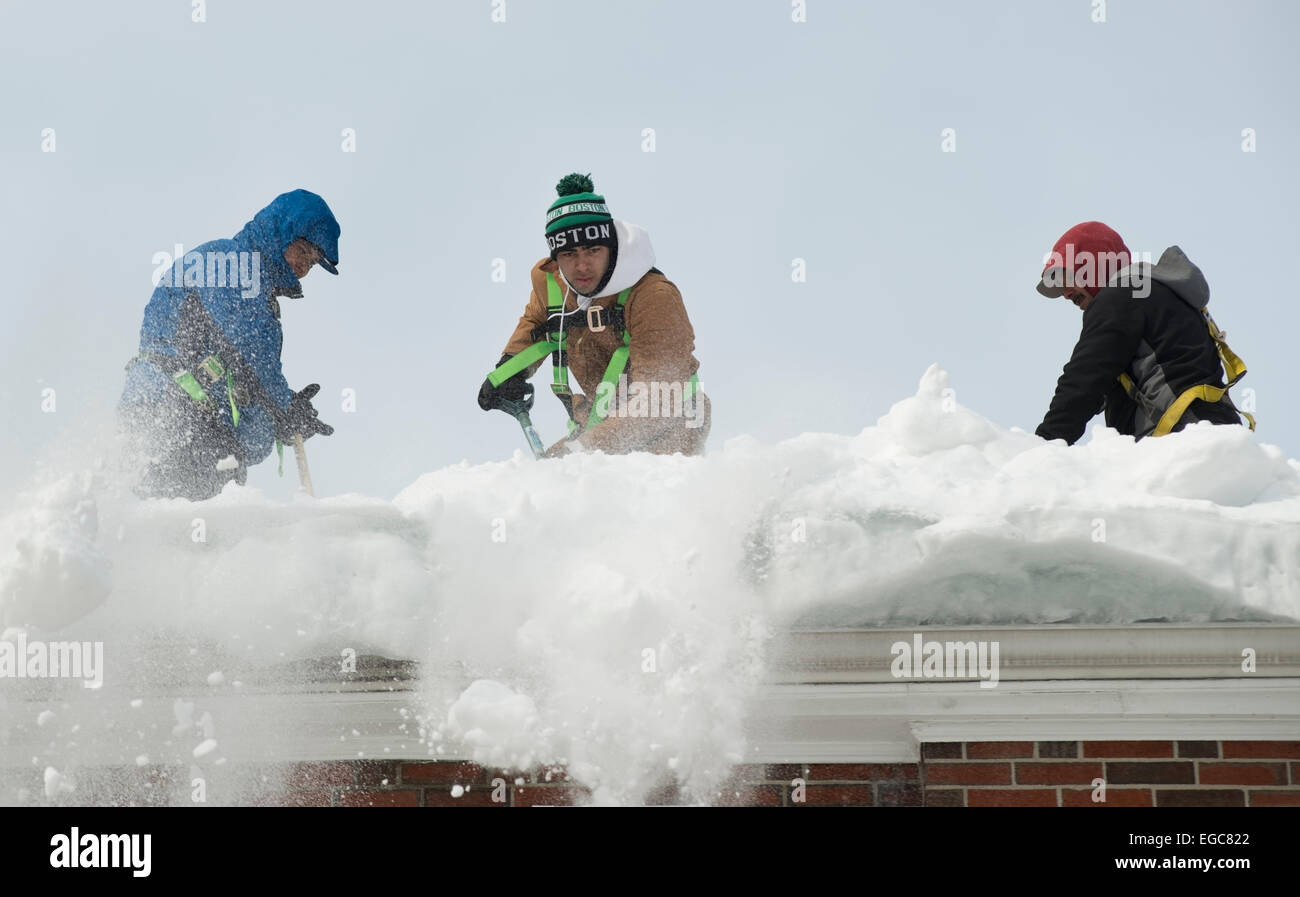 Roof pitch snow hi-res stock photography and images - Alamy