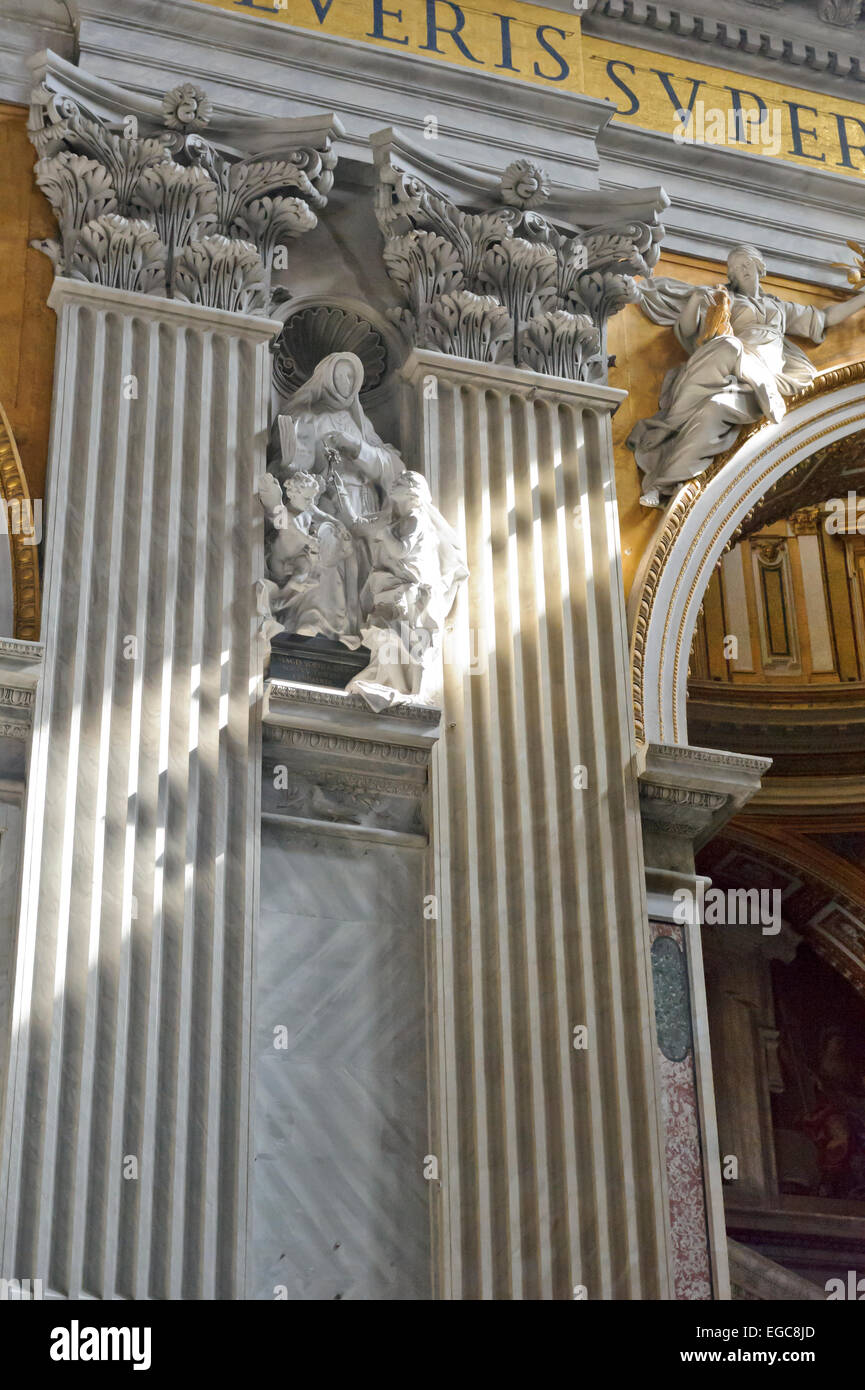 Sculpture statue inside st peters basilica hi-res stock photography and ...