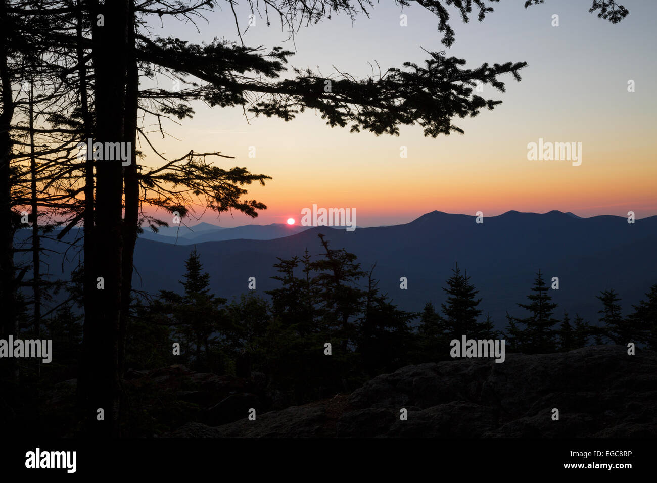 Sunrise from the summit of Mount Tecumseh in Waterville Valley, New ...