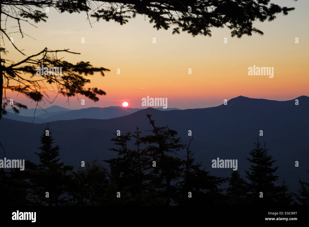 Sunrise from the summit of Mount Tecumseh in Waterville Valley, New ...
