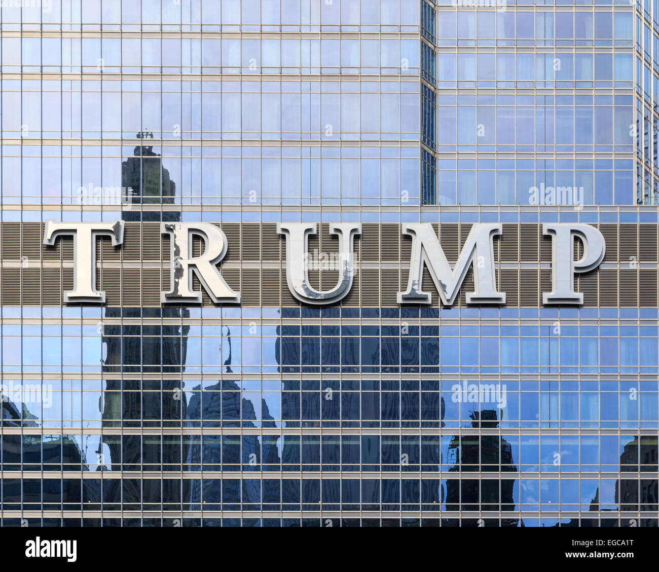 Trump tower sign hi-res stock photography and images - Alamy