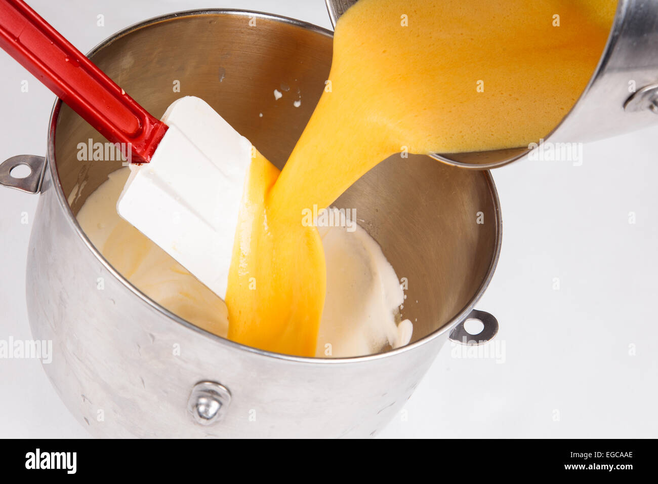 Chef preparing sweet cream Stock Photo - Alamy