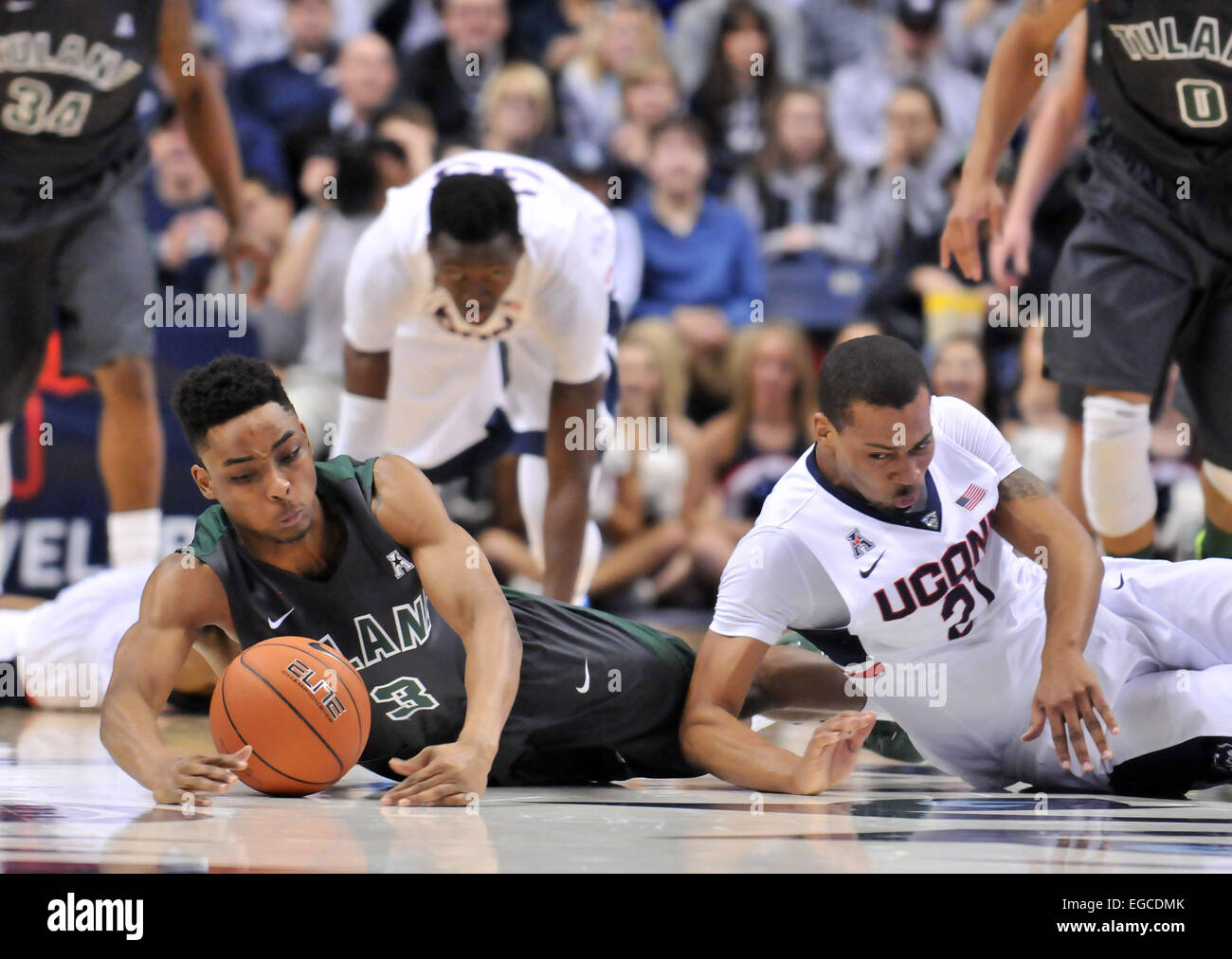 February 22nd 2015: Kajon Mack(3) of Tulane and Omar Calhoun(21) of ...
