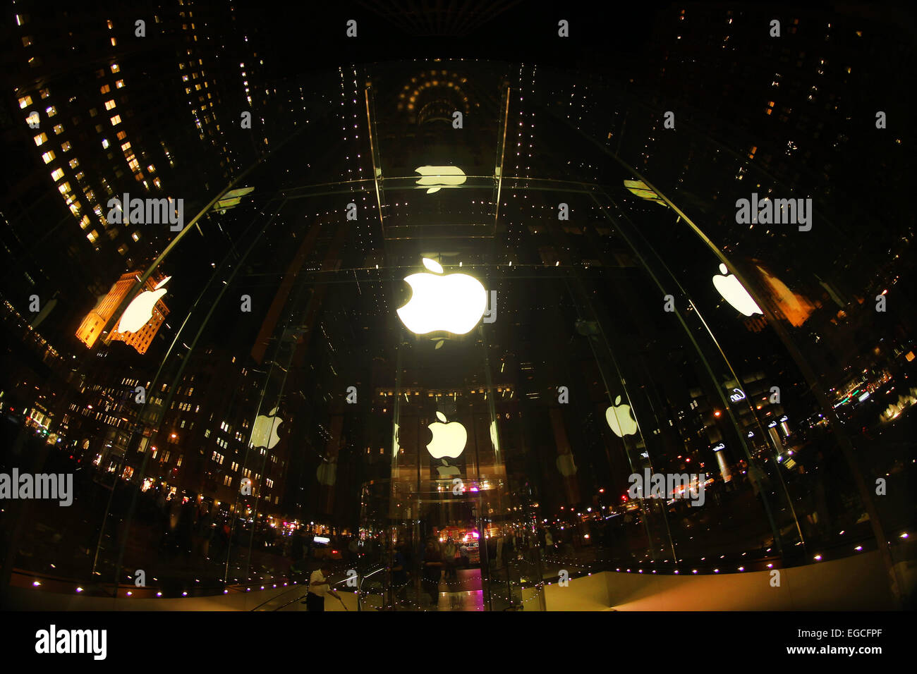 The Apple Logo, on the glass fronted Apple Store, surrounded by the ...