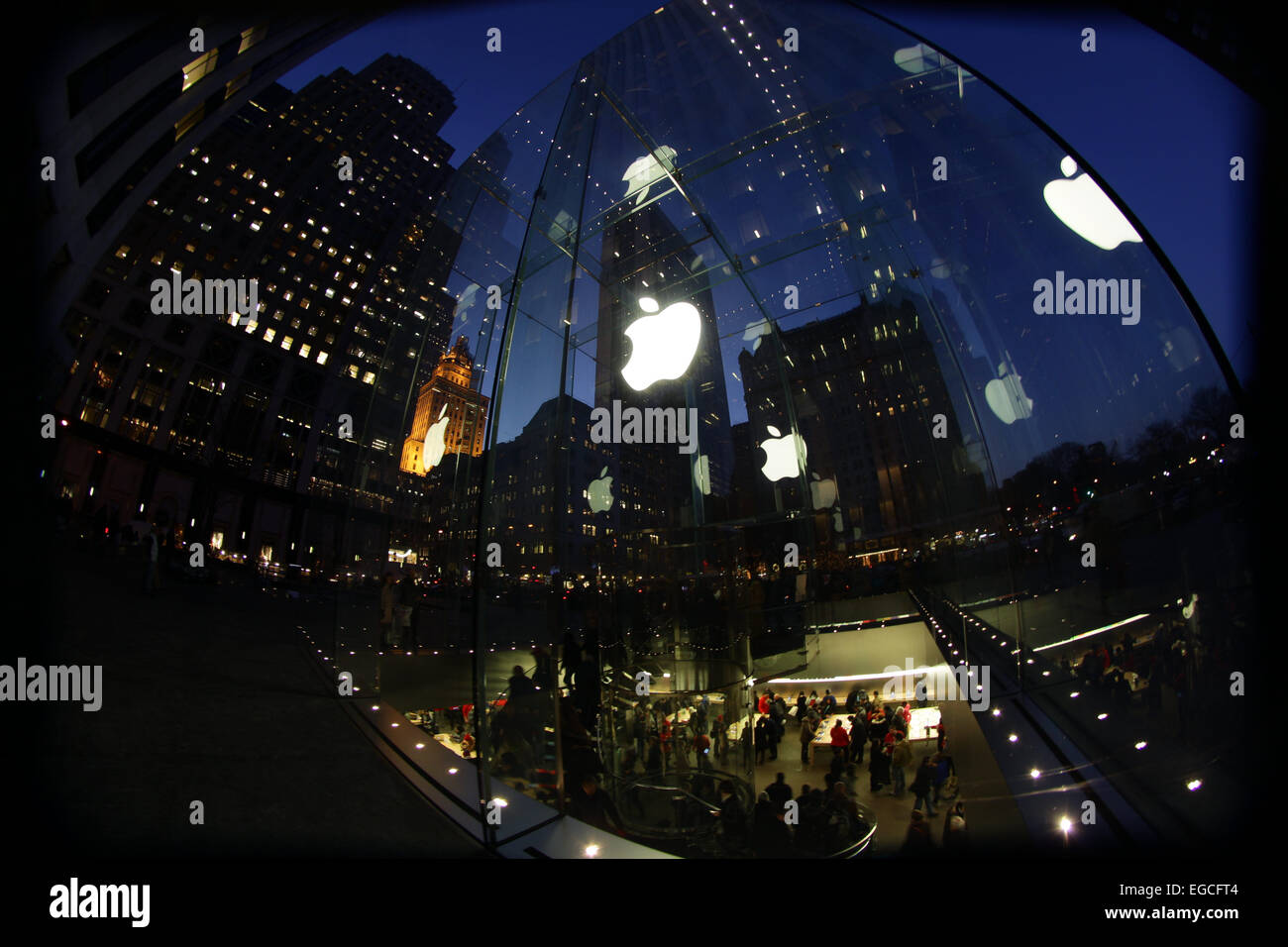 The Apple Logo, on the glass fronted Apple Store, surrounded by the ...