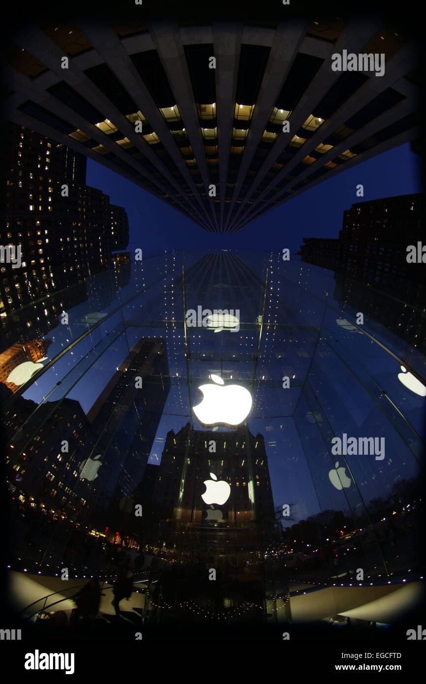 The Apple Logo, on the glass fronted Apple Store, surrounded by the ...