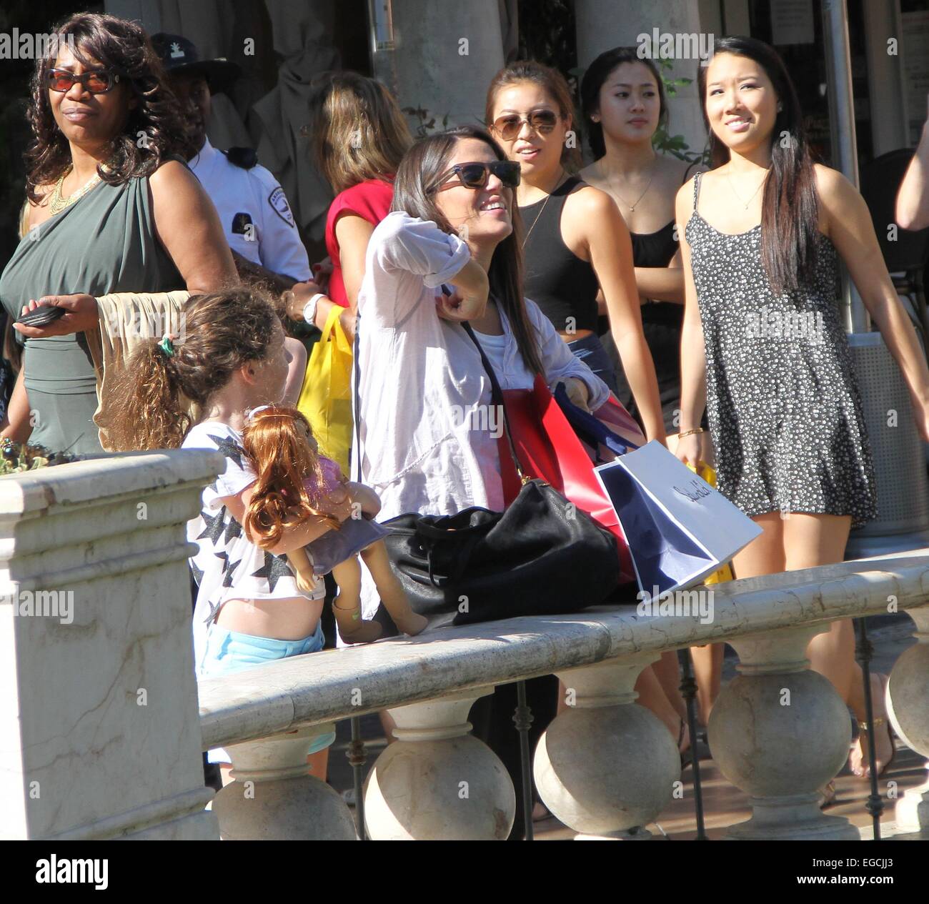 Soleil Moon Frye takes her daughter shopping in Hollywood Featuring ...