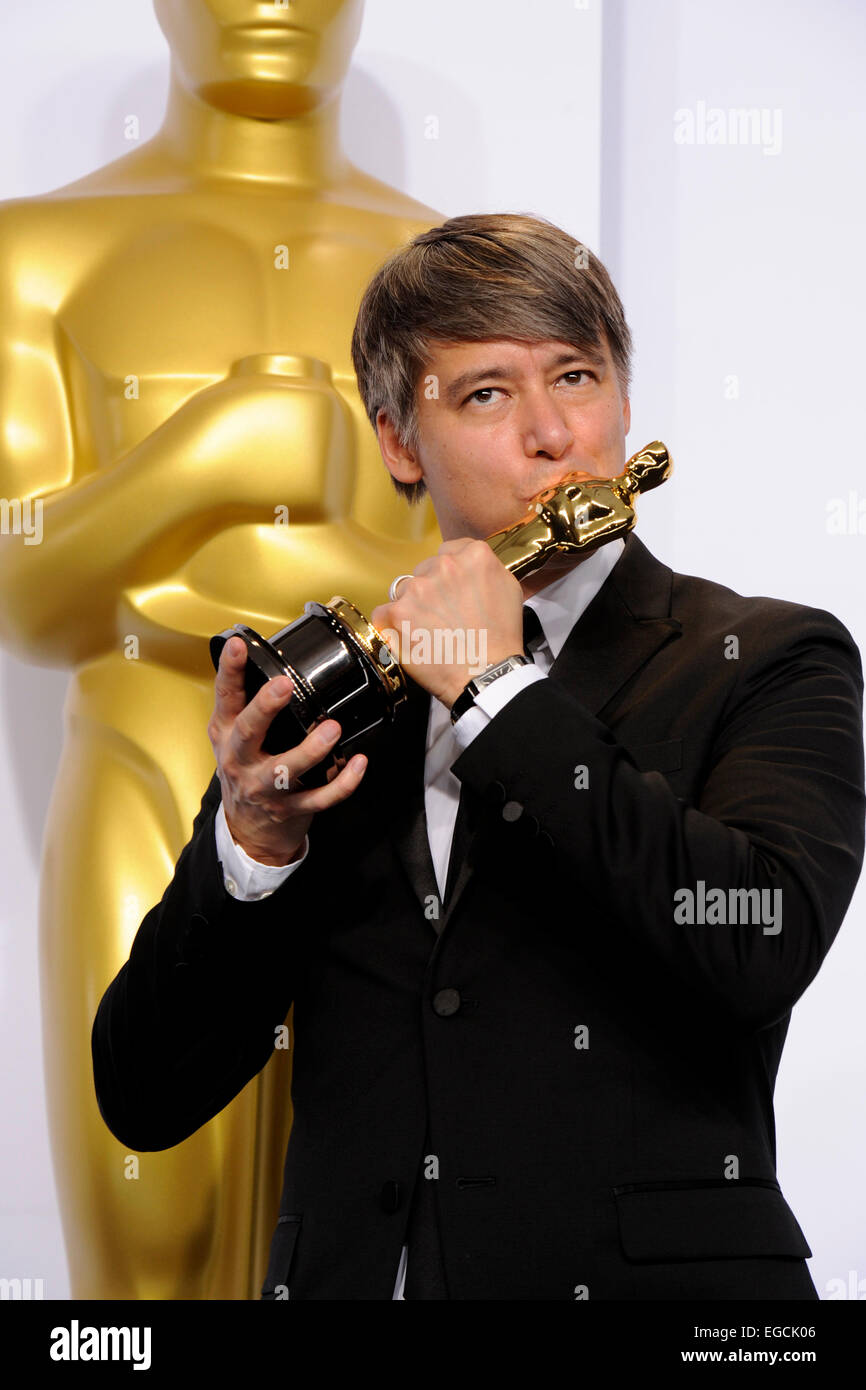 Los Angeles, USA. 22nd Feb, 2015. Editor Tom Cross poses after winning the Best Film Editing ...