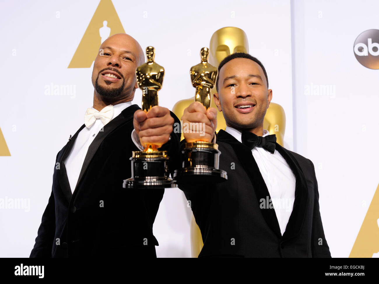 Los Angeles, USA. 22nd Feb, 2015. John Stephens (R) and Lonnie Lynn ...