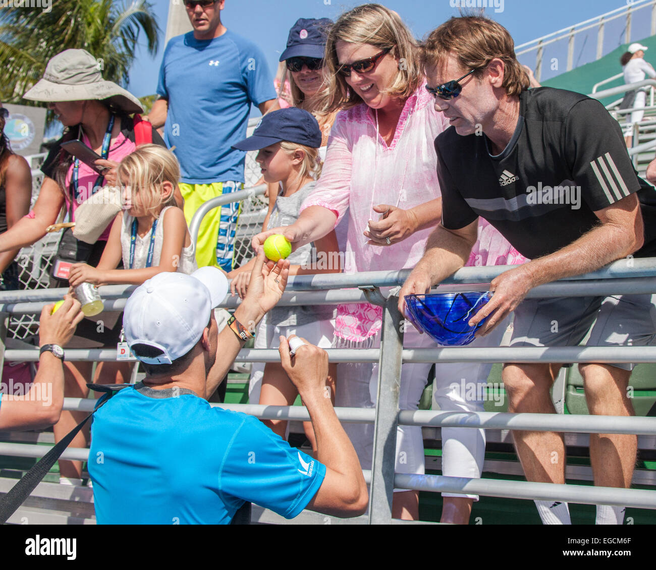 Mike leander hi-res stock photography and images - Alamy