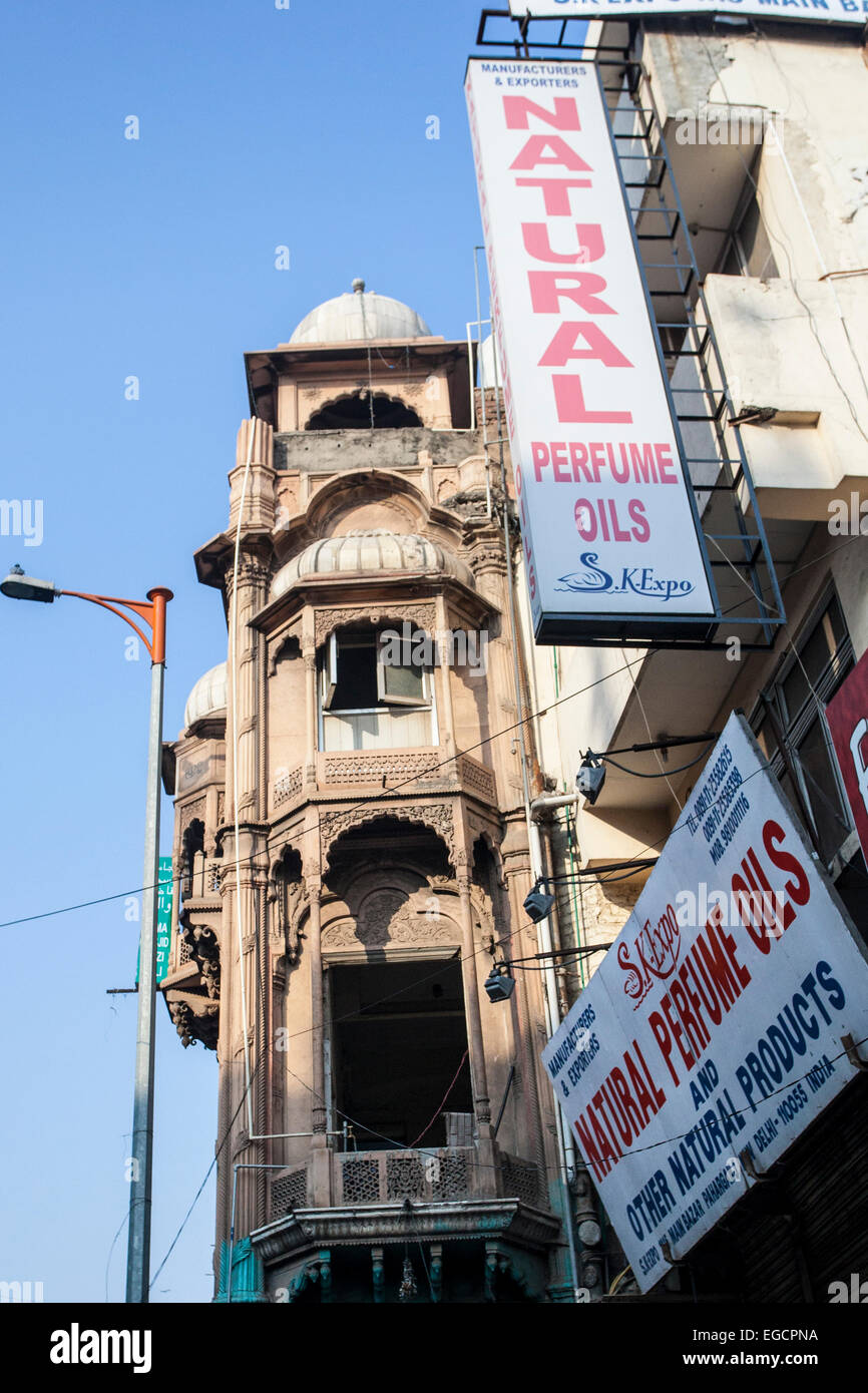 New delhi street signs hi-res stock photography and images - Alamy