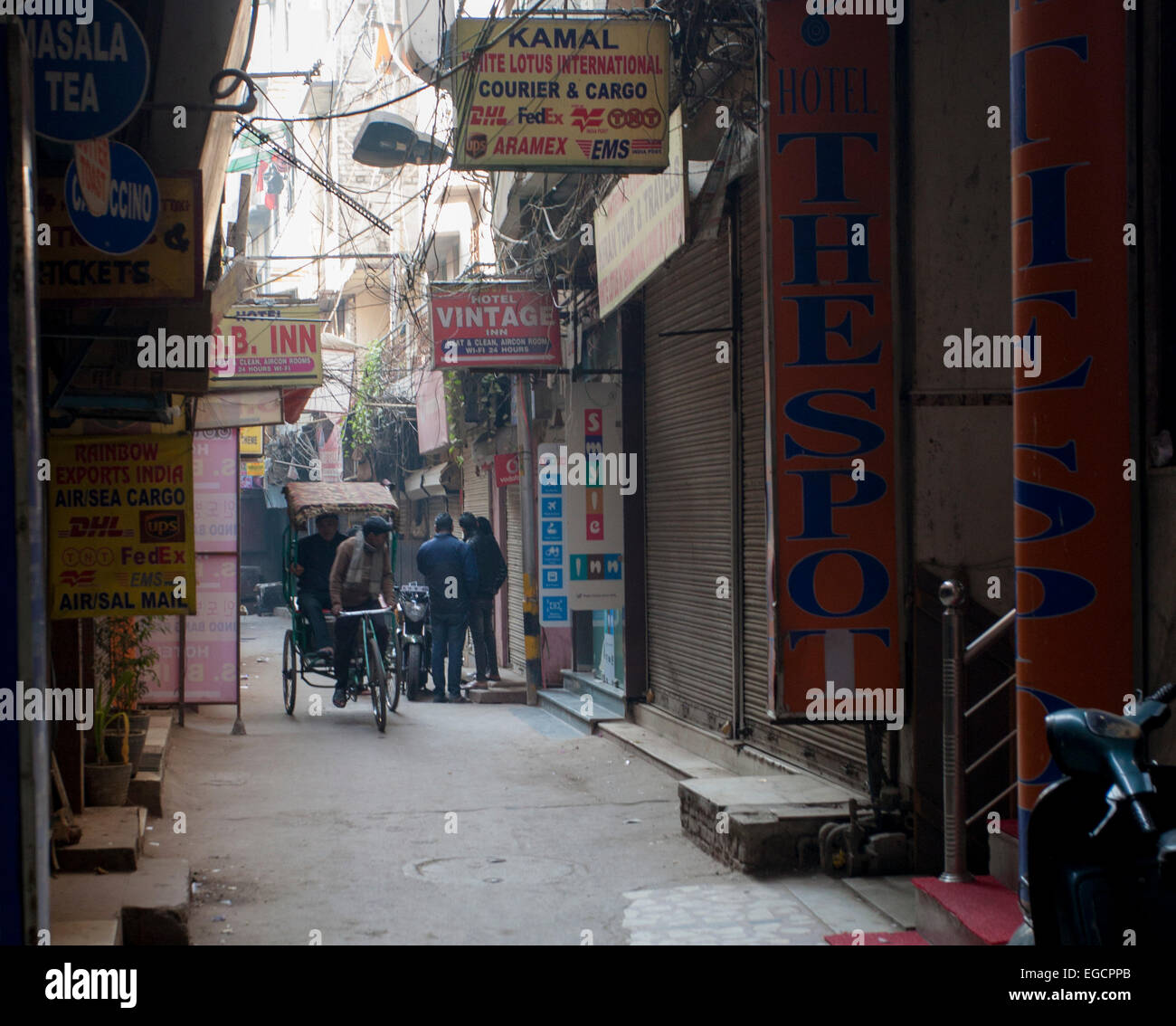 Delhi side street Stock Photo - Alamy