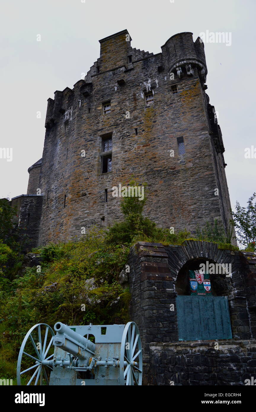 Clan MacRae First World War memorial at Eilean Donan Castle, Scotland ...