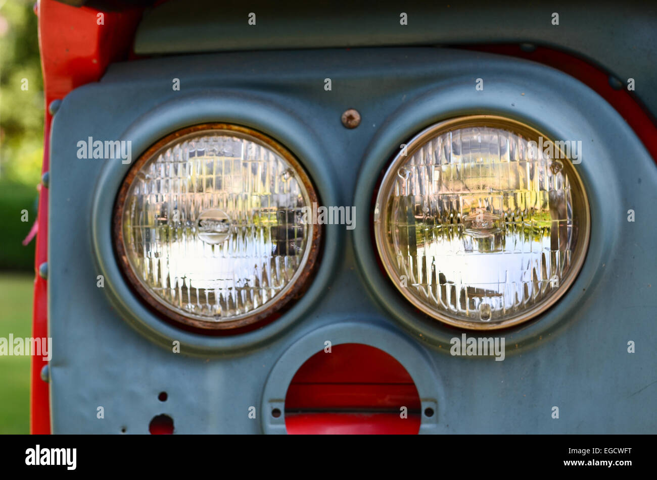 Headlights classic car Stock Photo - Alamy