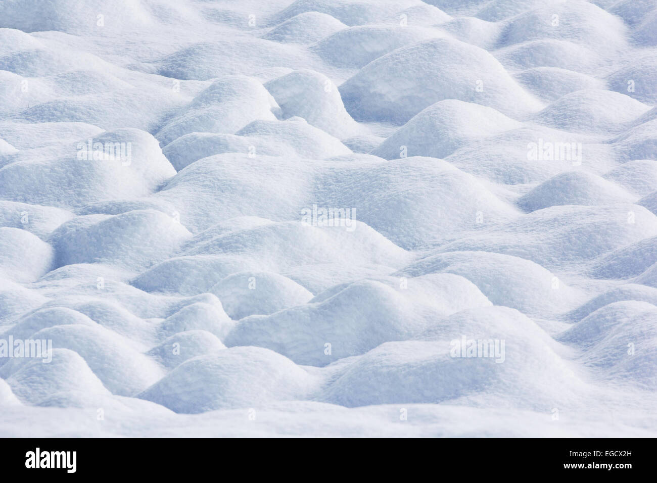 snow ground wave bump pattern background only Stock Photo - Alamy