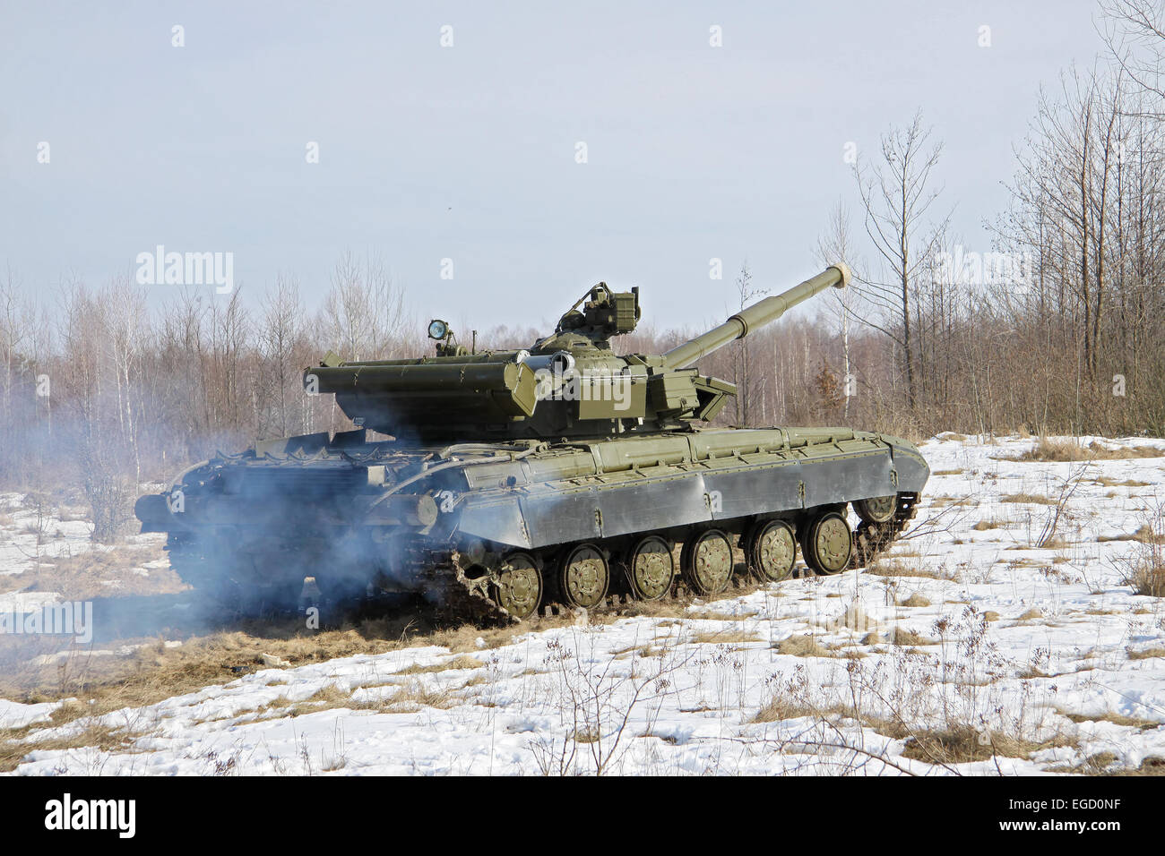 Modern battle tank hi-res stock photography and images - Alamy
