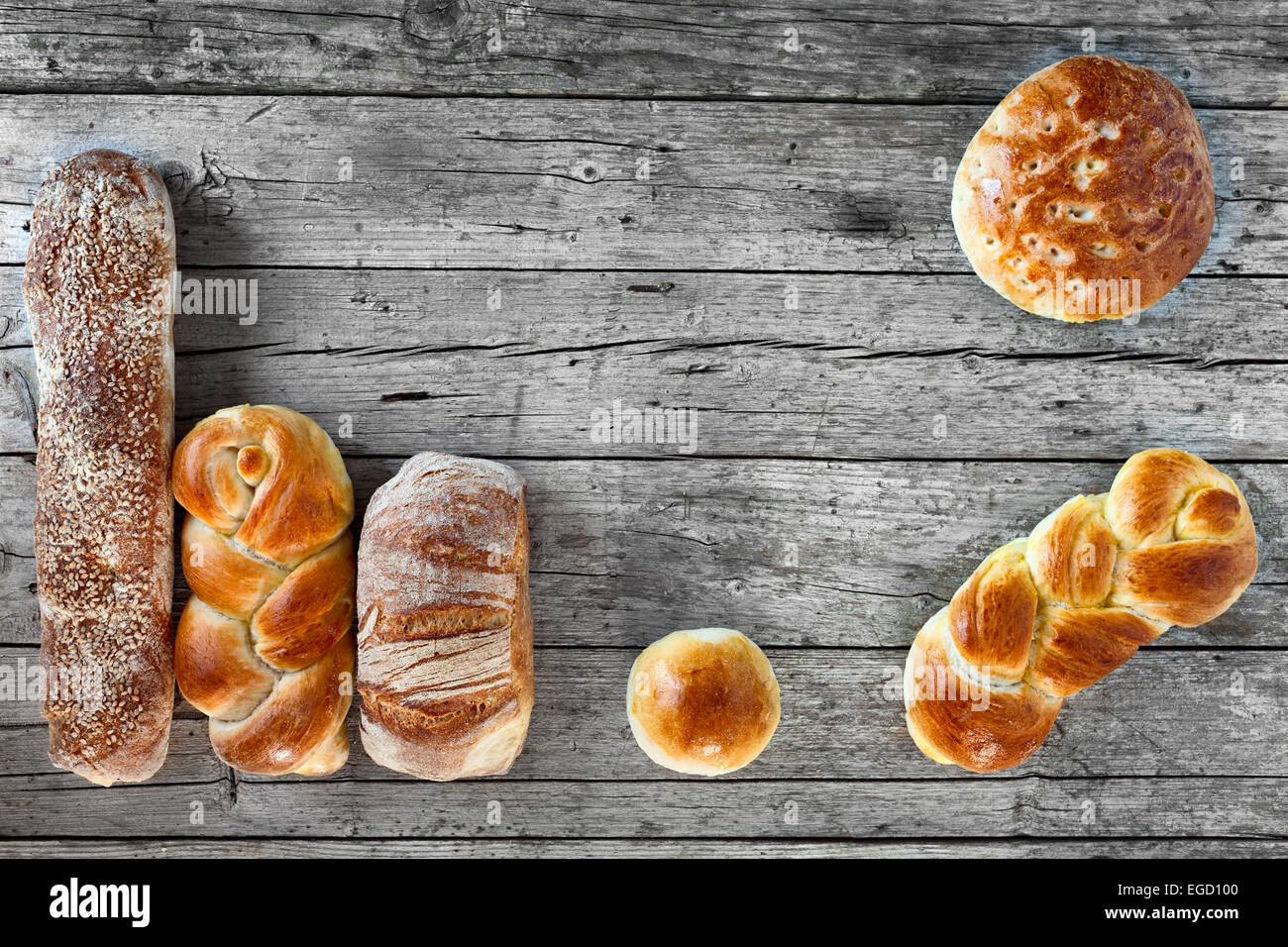 Bread varieties hi-res stock photography and images - Alamy