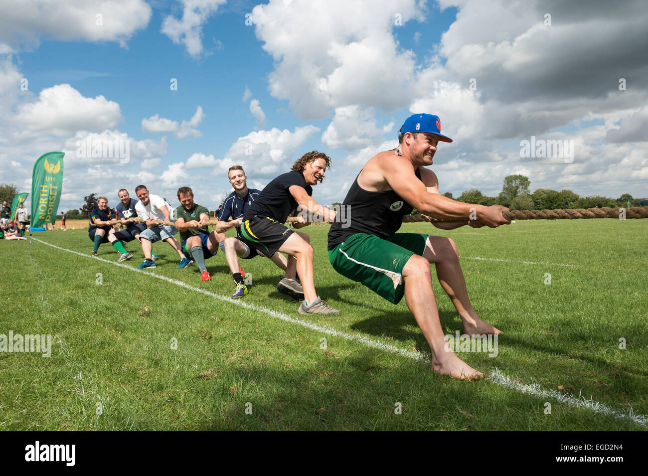 Tug of war adults hi-res stock photography and images - Alamy