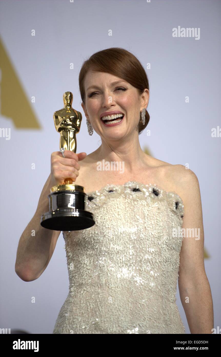 Actress Julianne Moore Poses In Press Room Of The 87th Academy Awards