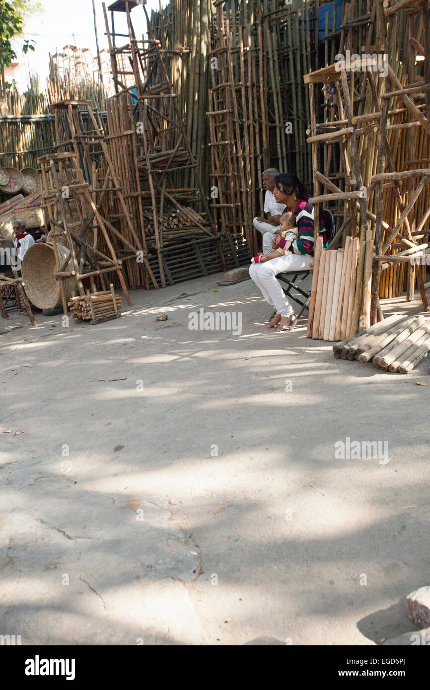 Wooden scaffolding india hi-res stock photography and images - Alamy