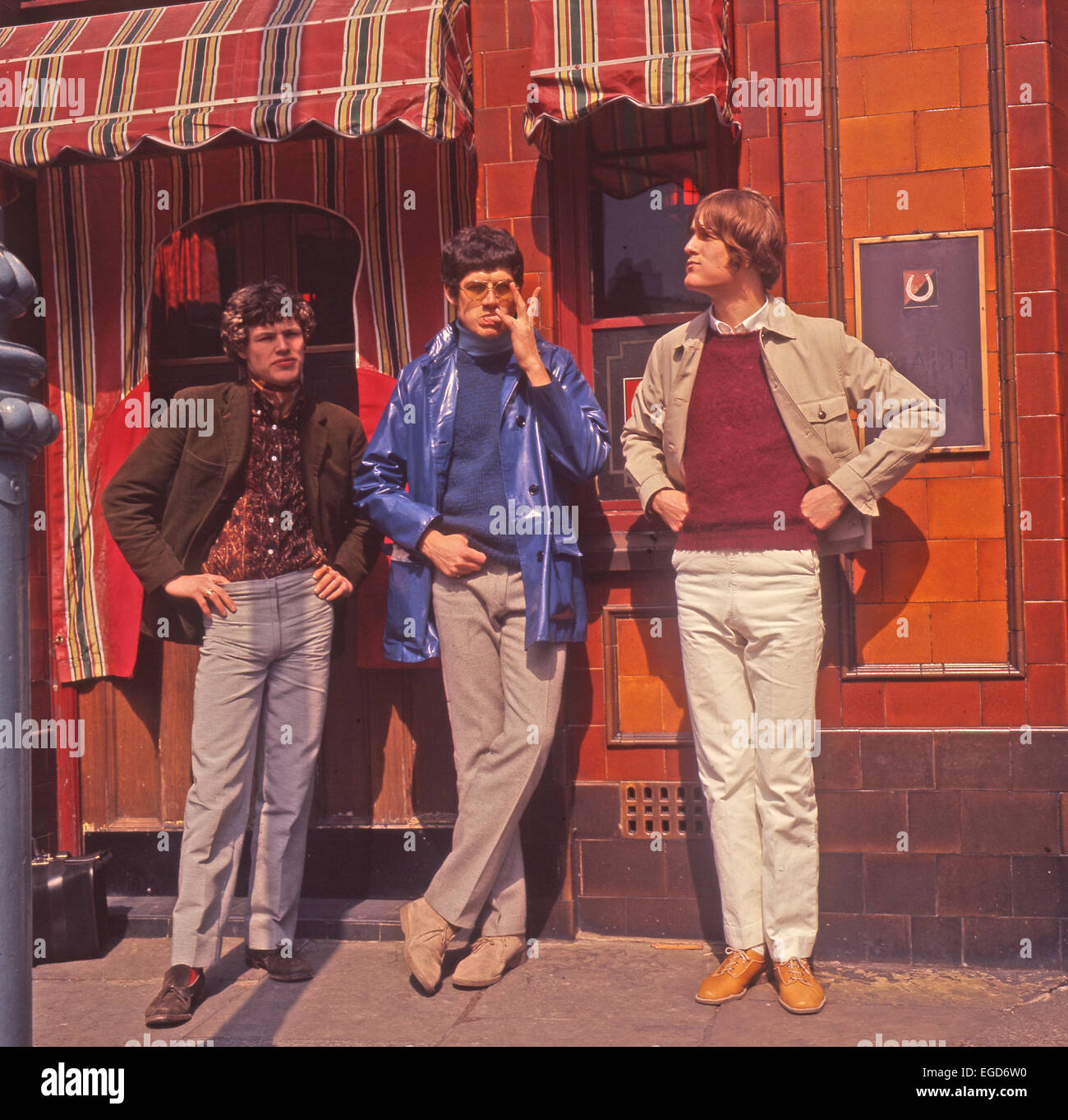 WARM SOUNDS UK pop group in 1967. Reference books only mention the ...